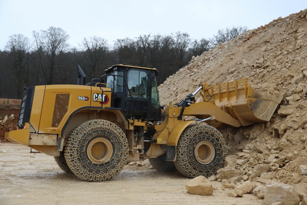 Simple and functional: Cat 966 GC wheel loader proves its worth in raw ...